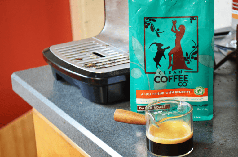 Best Mold Free Coffee Brands Organic and Clean - Hilltop in the Valley