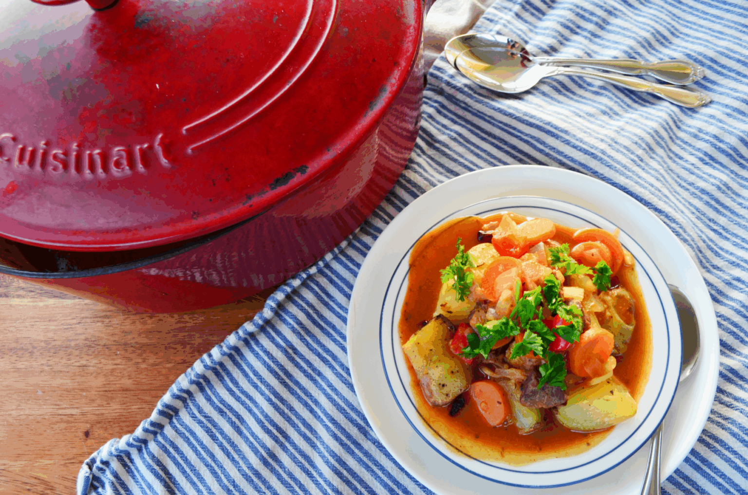 Traditional Authentic German Goulash Recipe (Gulaschsuppe) - Hilltop in ...